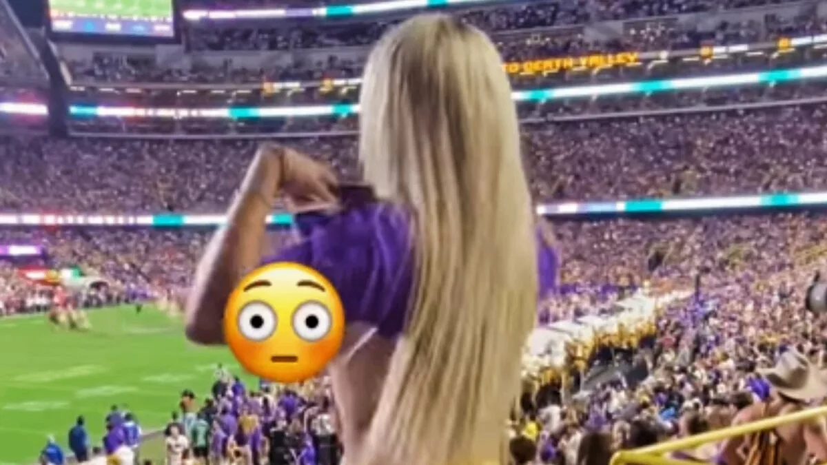 Viral LSU Female Flasher Straddled Railing With Her Legs Wide Open ...